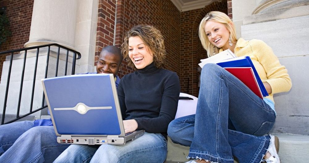 Dozens Of Cool Ways To Use Twitter In Classrooms